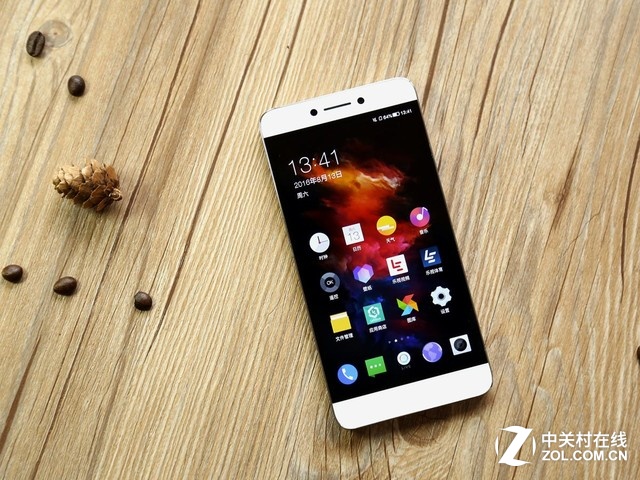 旗舰双摄+骁龙652 酷派cool1报价1099元_热点资讯_安兔兔