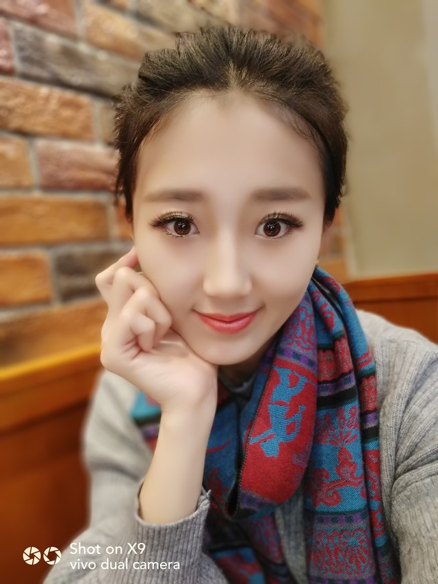 这么多美女都喜欢的vivo X9自拍评测_热点资讯_安兔兔